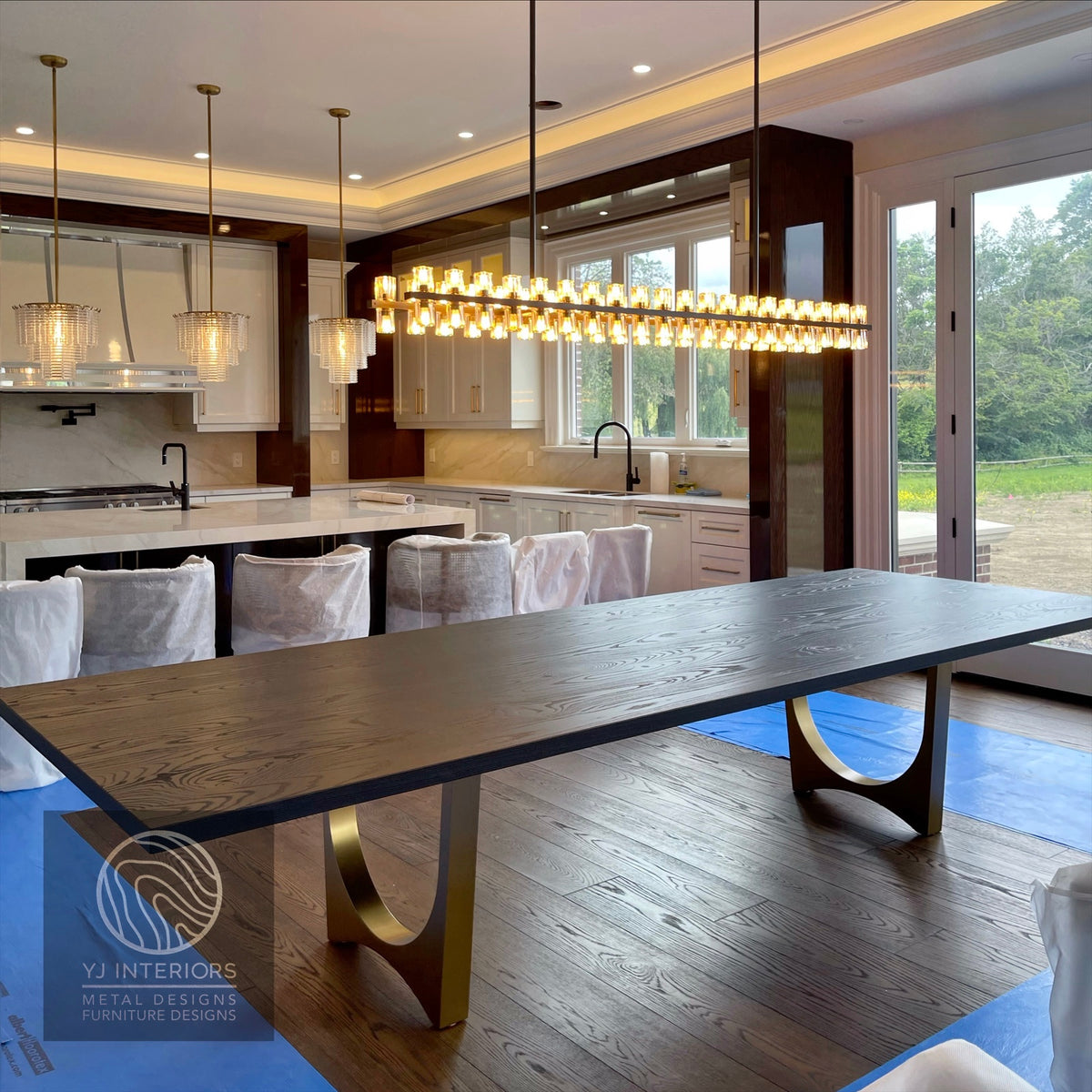 Carbon Black Ash Tunnel Table – yjinteriors