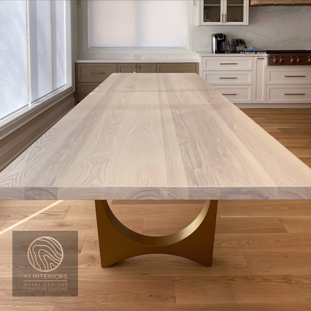 Cashmere White Brass Tunnel Table – yjinteriors